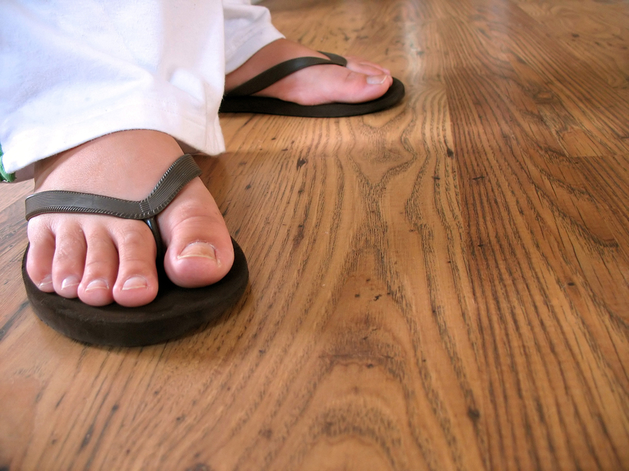 After Wearing Flip-Flops All Summer, Students Head Back to School with ...
